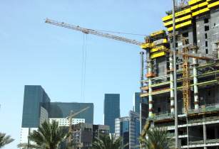 Private funding critical for mega projects in GCC, PwC reveals